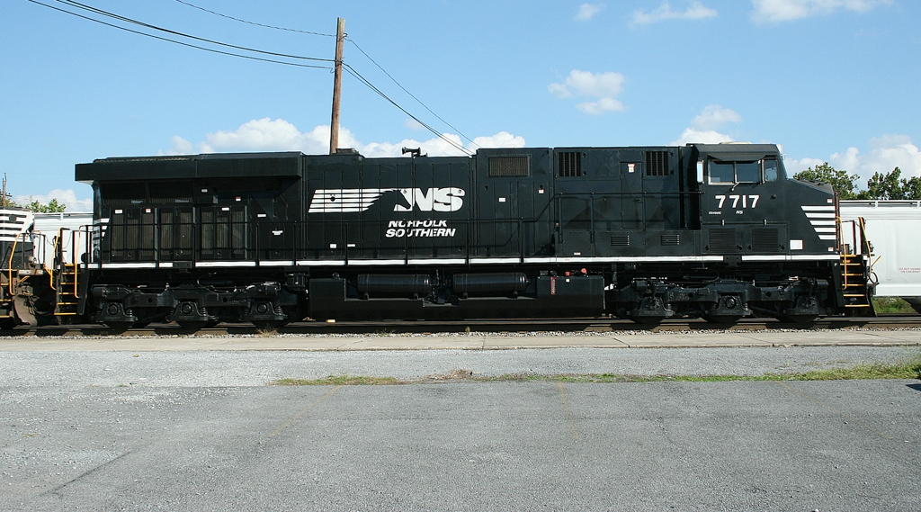 NS 7717
